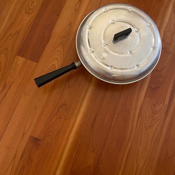 Wearever | Kitchen | Vintage Wearever Aluminum Skillet | Poshmark